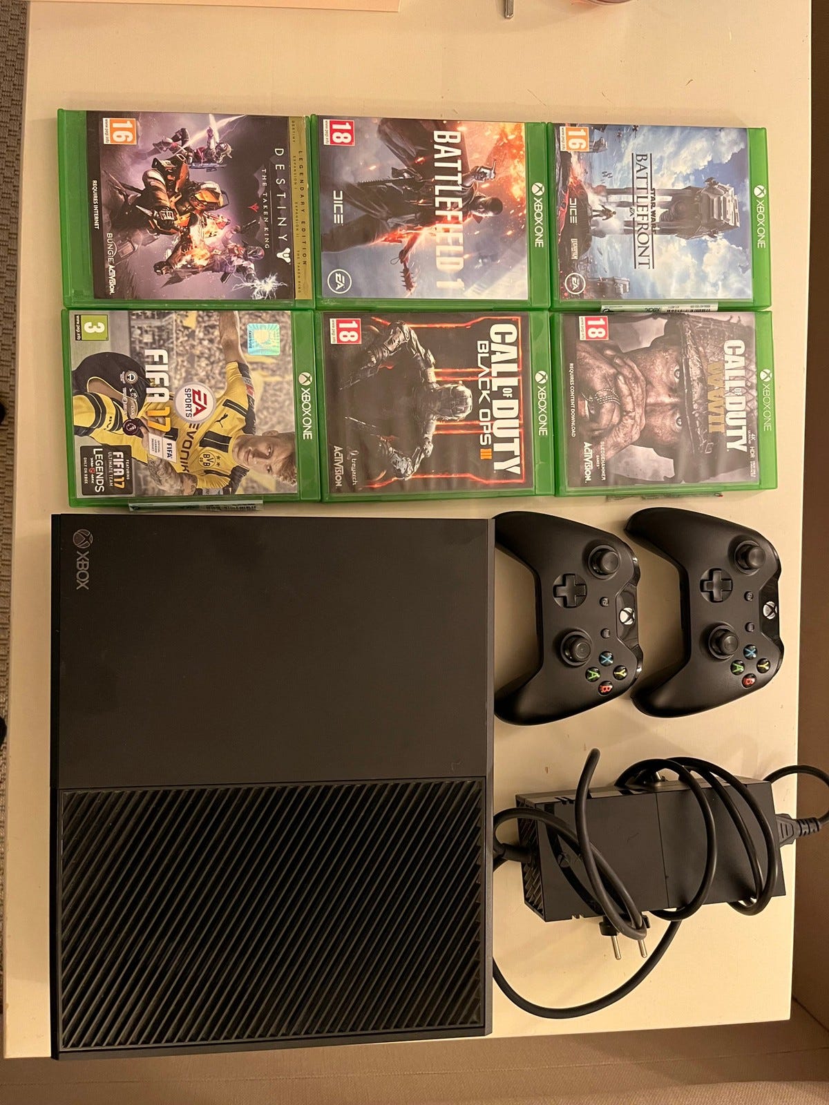 Xbox One m/ 6 spill | FINN torget