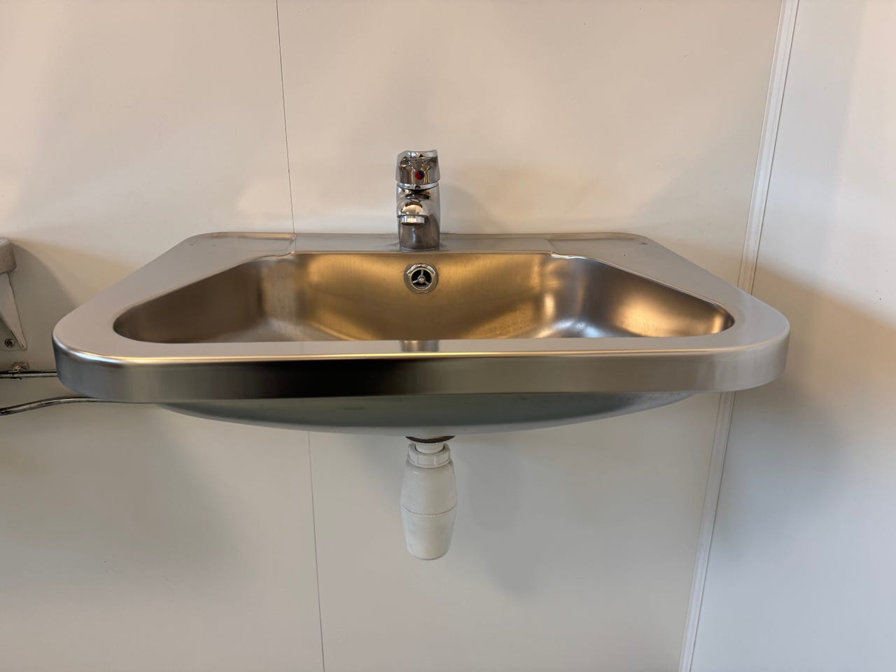 Intra rustfri vask | FINN-torget