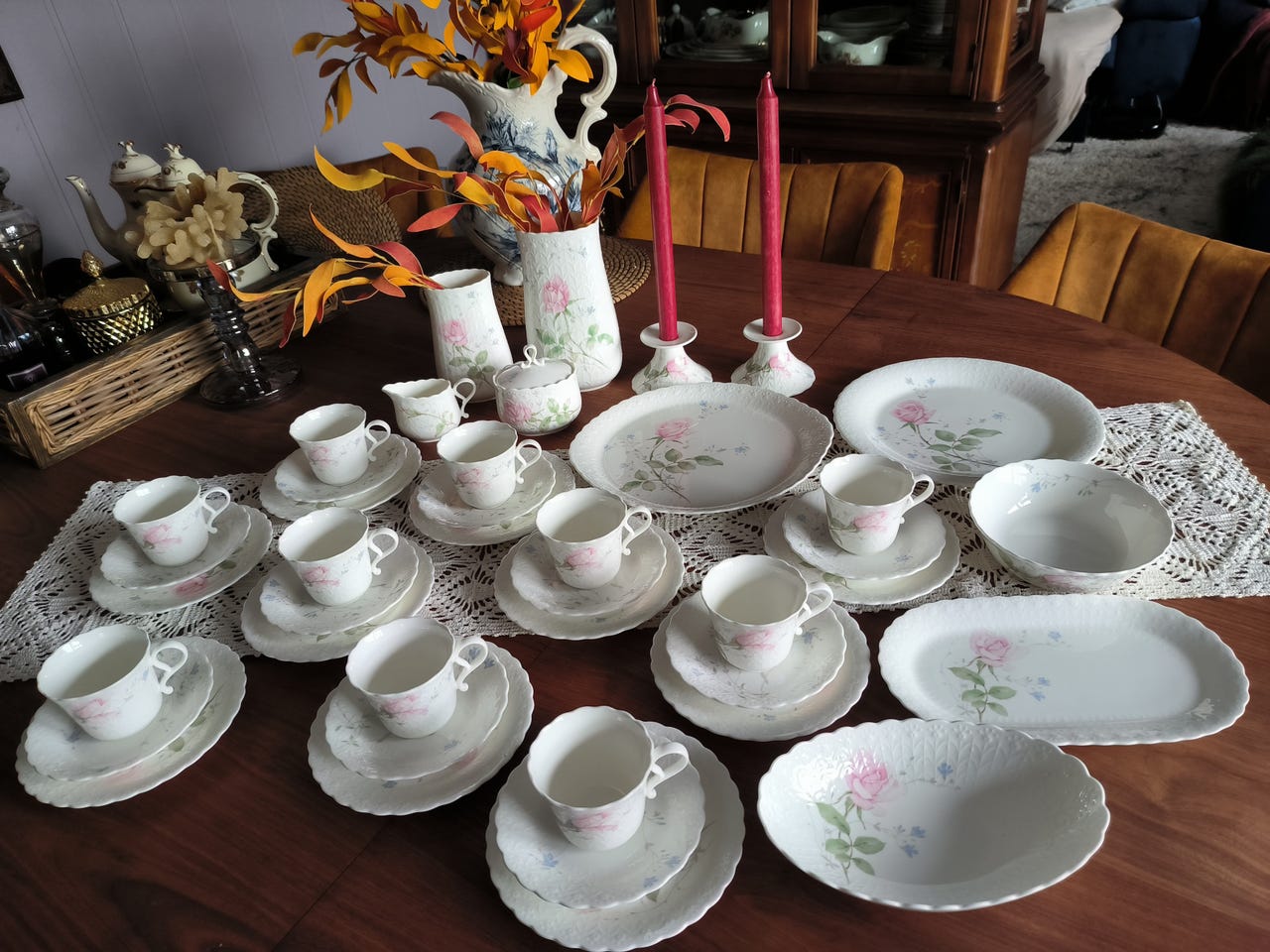 Eksklusiv kaffeservise Rosa Somnium, Narumi Bone China, Japan | FINN-torget