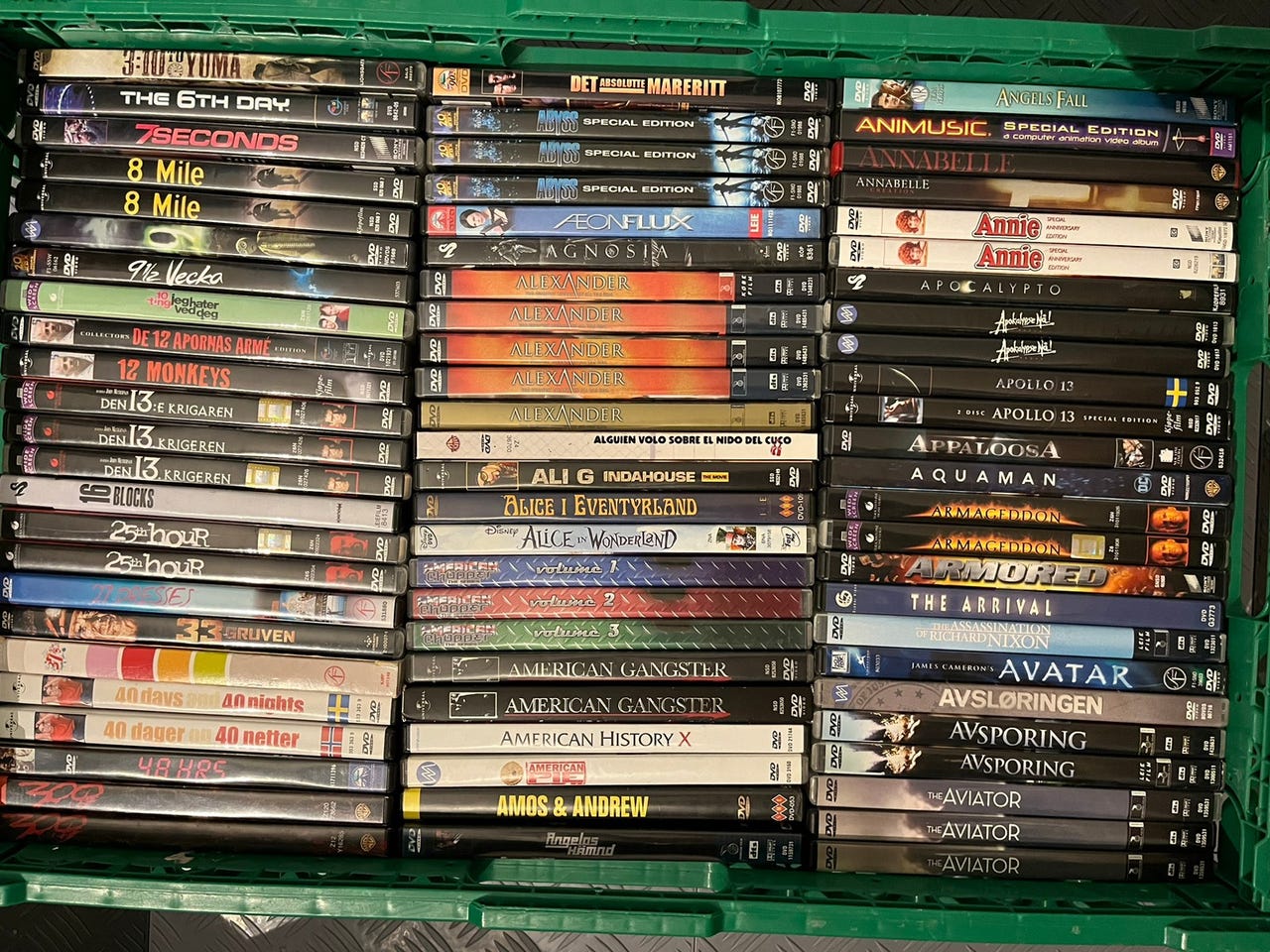 750 DVD-filmer selges samlet for 500 eller enkeltvis | FINN-torget