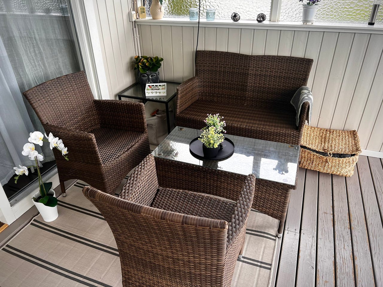 Hagemøbler/Utemøbler rotting sett. 2 stoler + sofa + bord. | FINN-torget