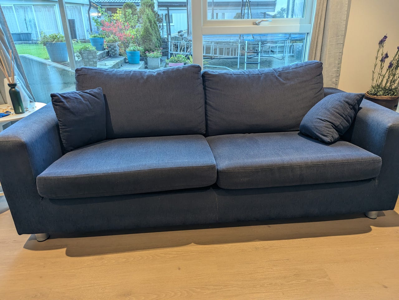 Gratis godt brukt sofa | FINN torget