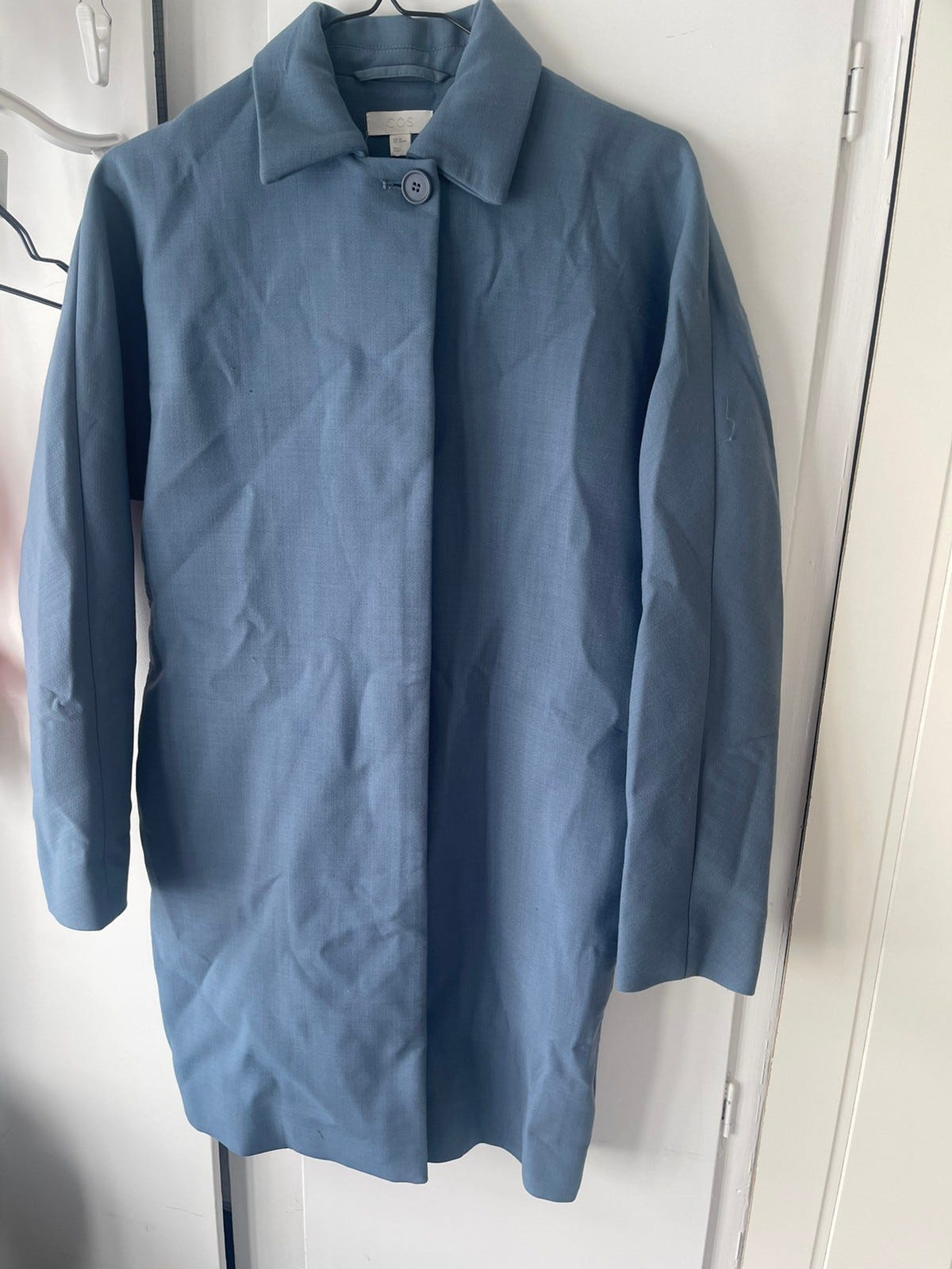 COS Cocoon Coat With Pointed Collar | FINN torget