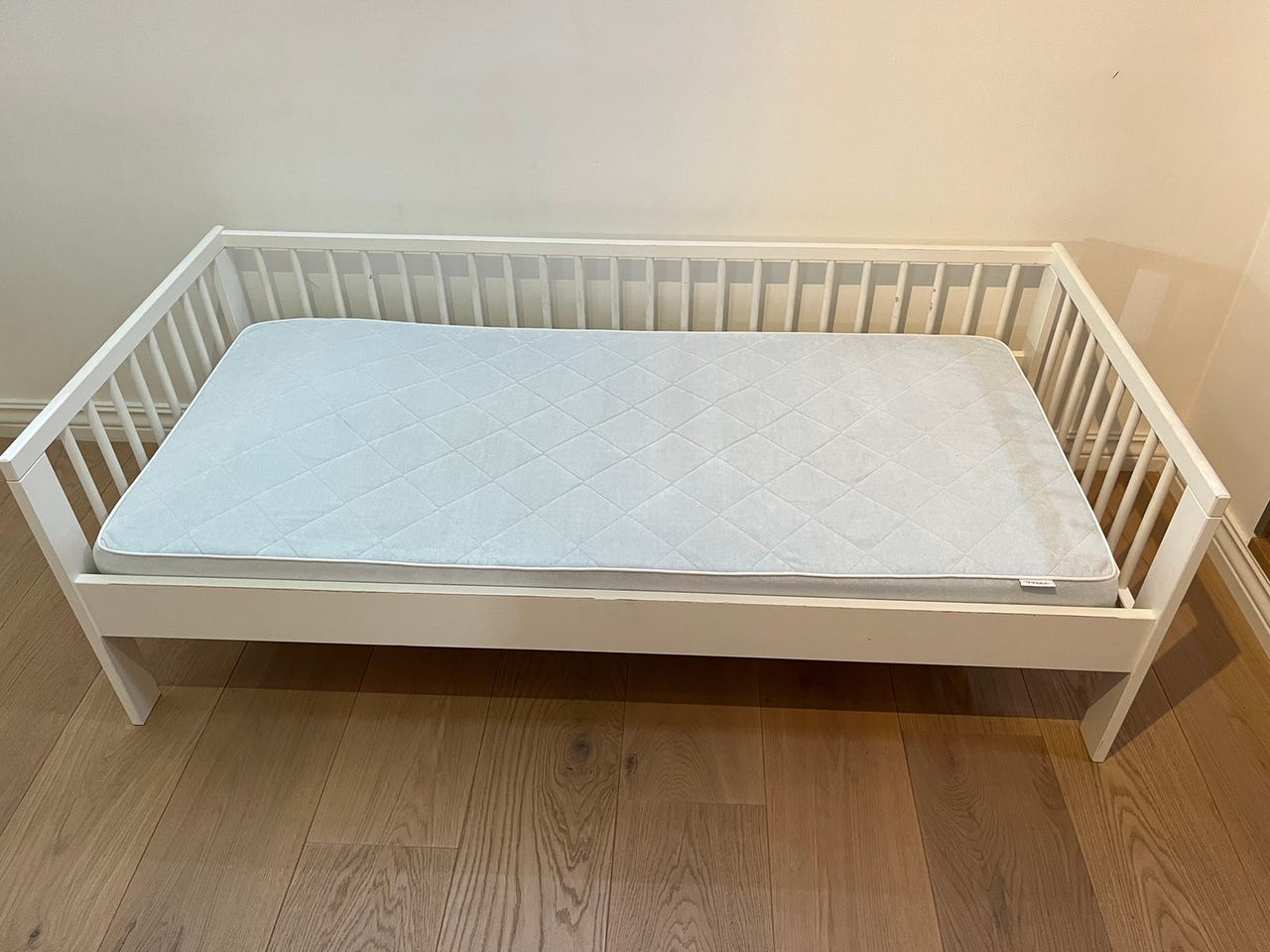 Gulliver barneseng 75X165 med Vyssa madrass | FINN-torget