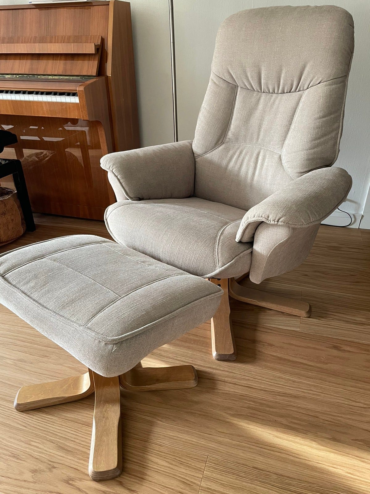 Stress less lenestole med krakk (Rumba merket) | FINN-torget