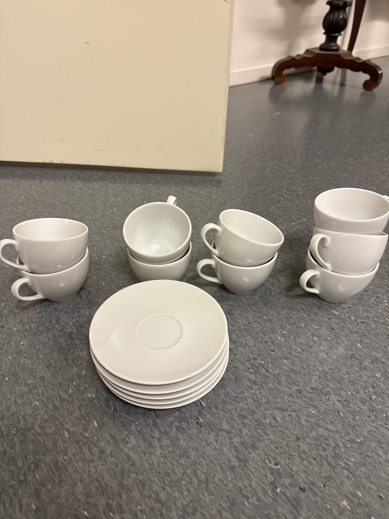 Kopper og fat fra IKEA | FINN torget