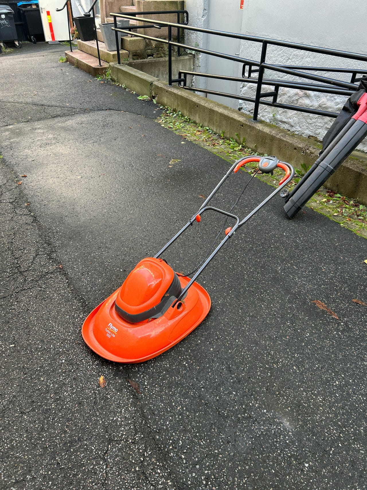 Flymo- hover gressklipper 230v | FINN torget