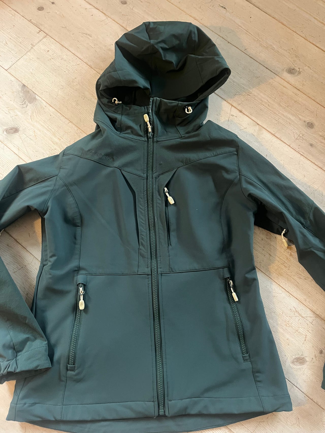 Twentyfour Finse Softshelljakke str 38 | FINN torget