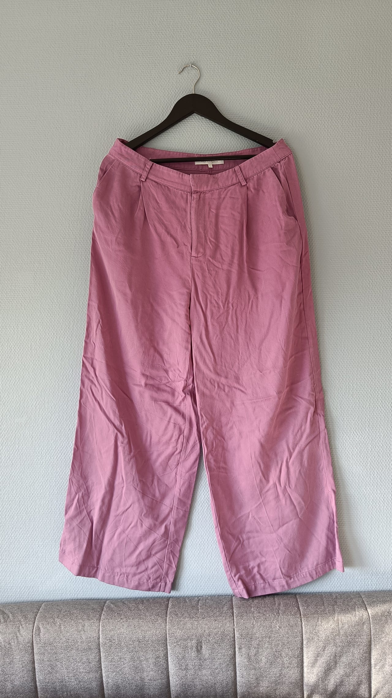 Rosa vid bukse | FINN-torget