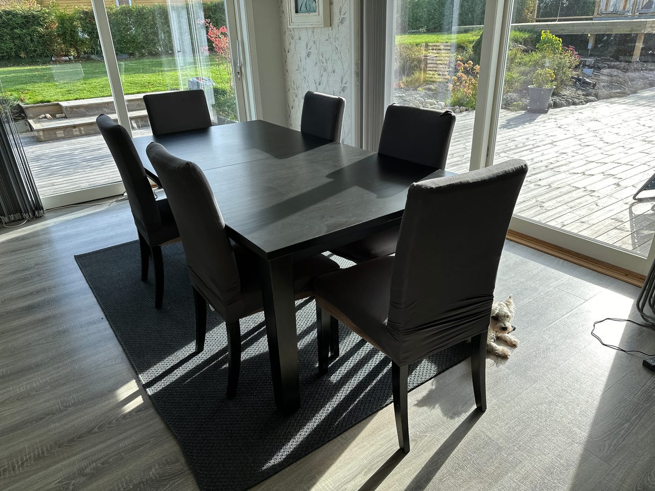 Spisebord med 6 stoler girs bort | FINN torget