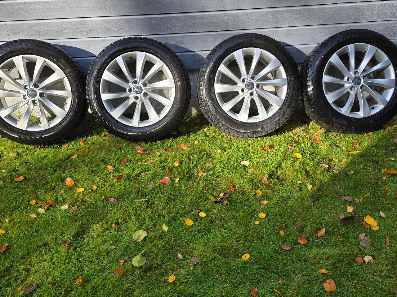 Dekk og felger 235/55/18 | FINN torget