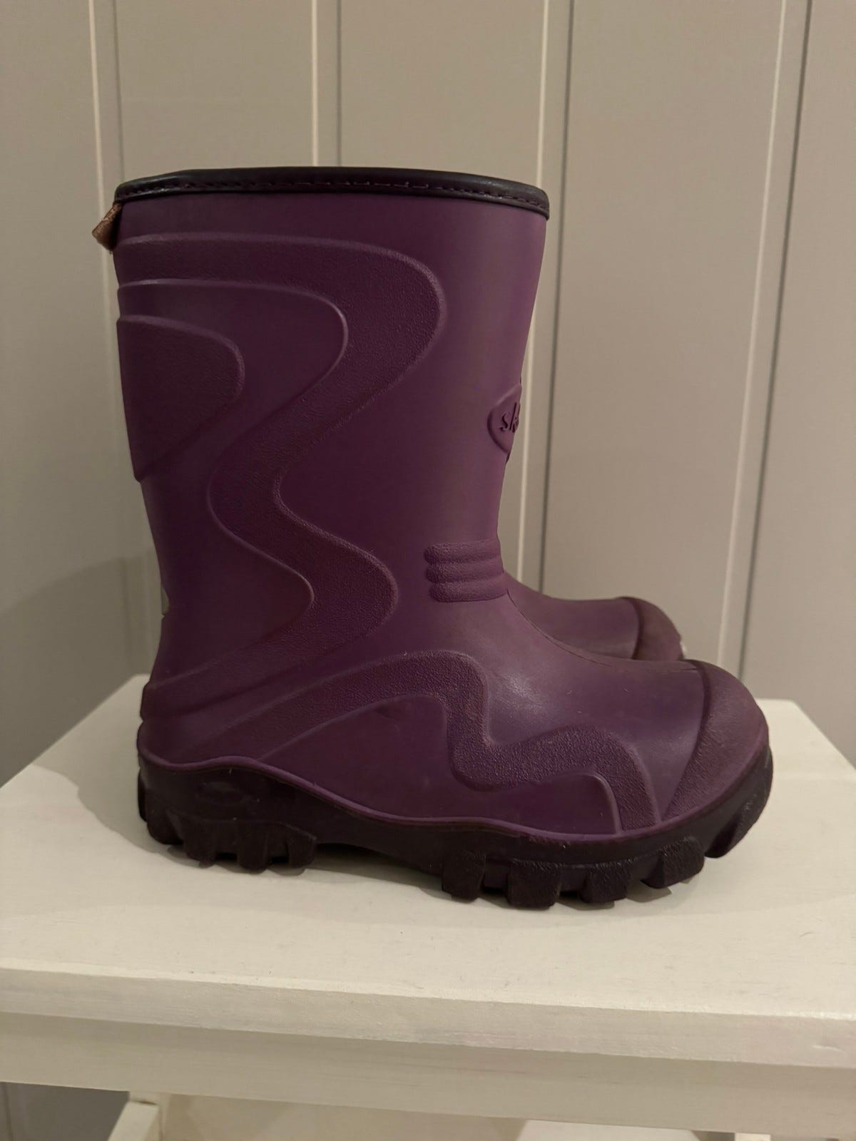 Skofus Cherrox str 32 | FINN-torget