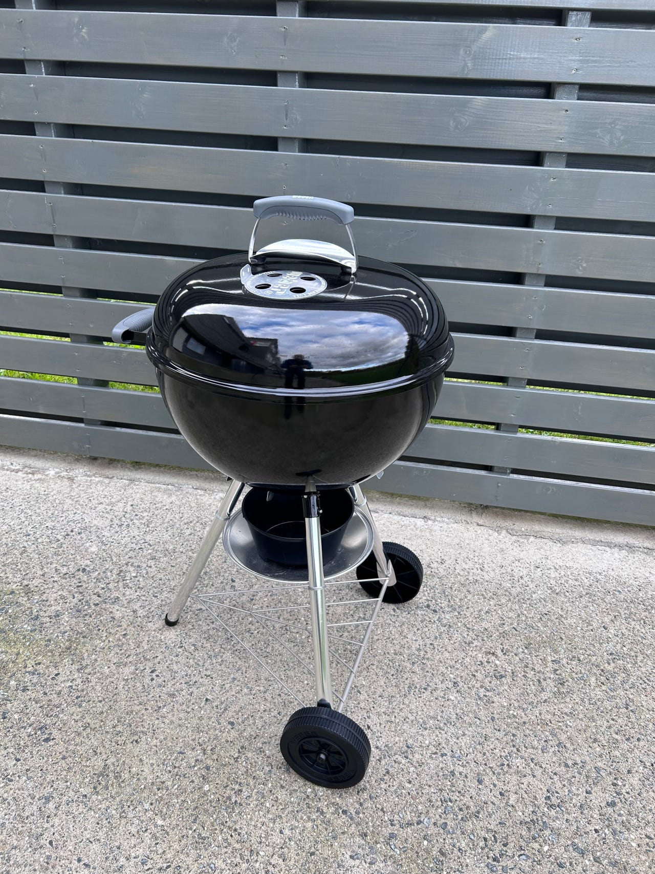 Weber Bar-B Kettle 47cm kullgrill | FINN torget