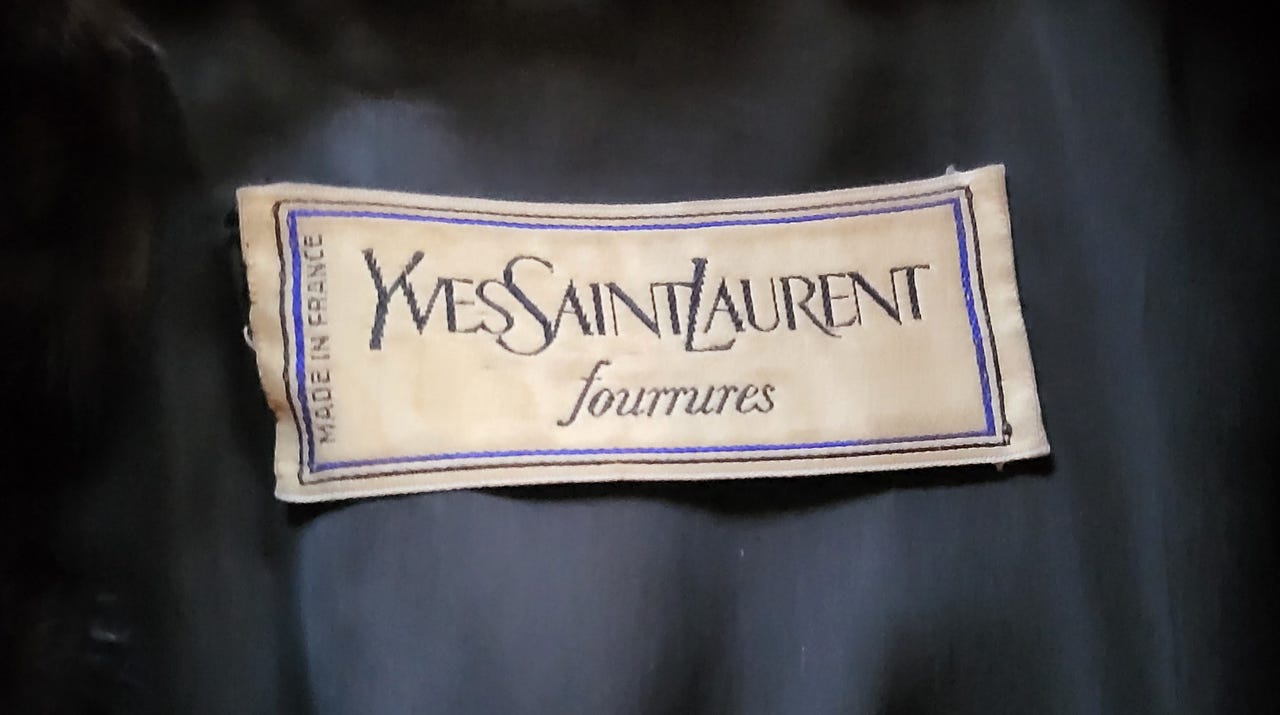 YSL. Minkpels | FINN-torget