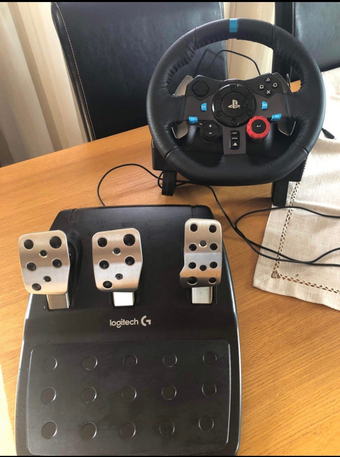 Logitech g29 ratt og pedaler | FINN-torget