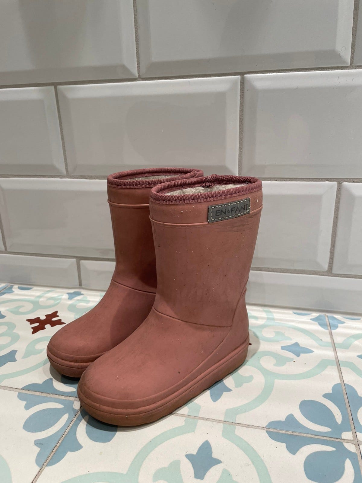 En fant cherrox str 23 | FINN-torget