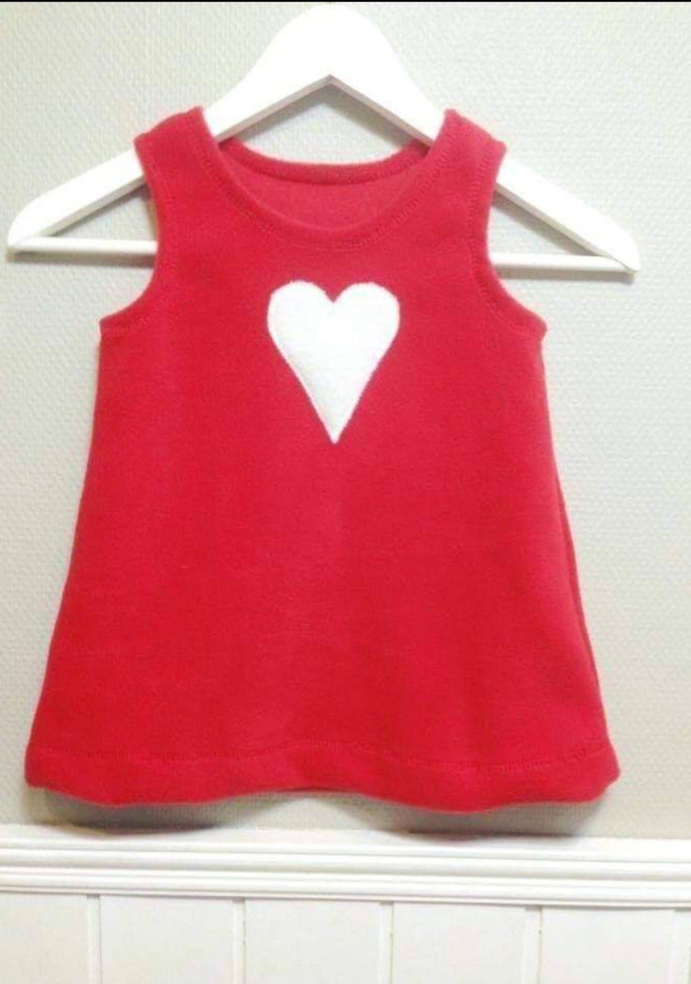 Jule hjertekjole , sys på bestilling | FINN-torget