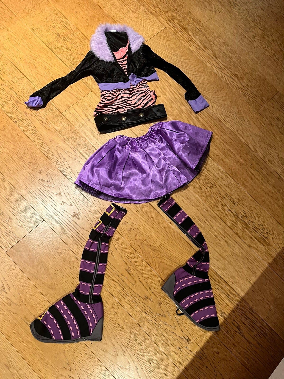 Claudine Wolf costyme | FINN torget