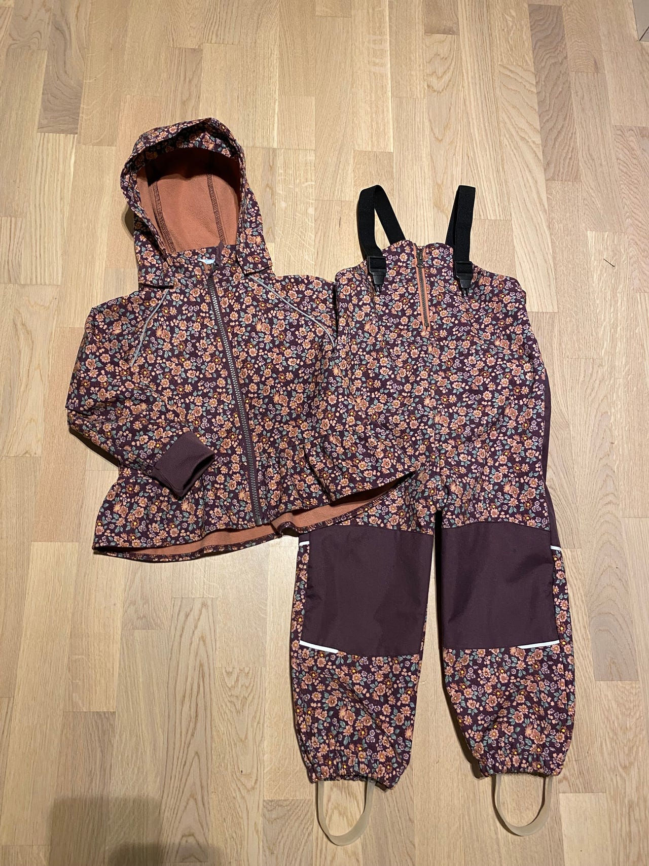 Softshell sett fra name it | FINN torget