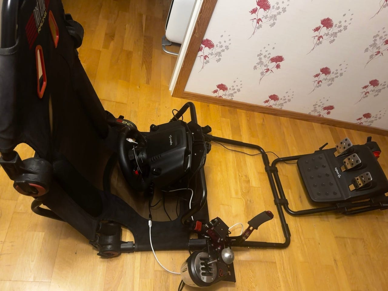 Logitech G29 sammenleggbar rig selges | FINN-torget