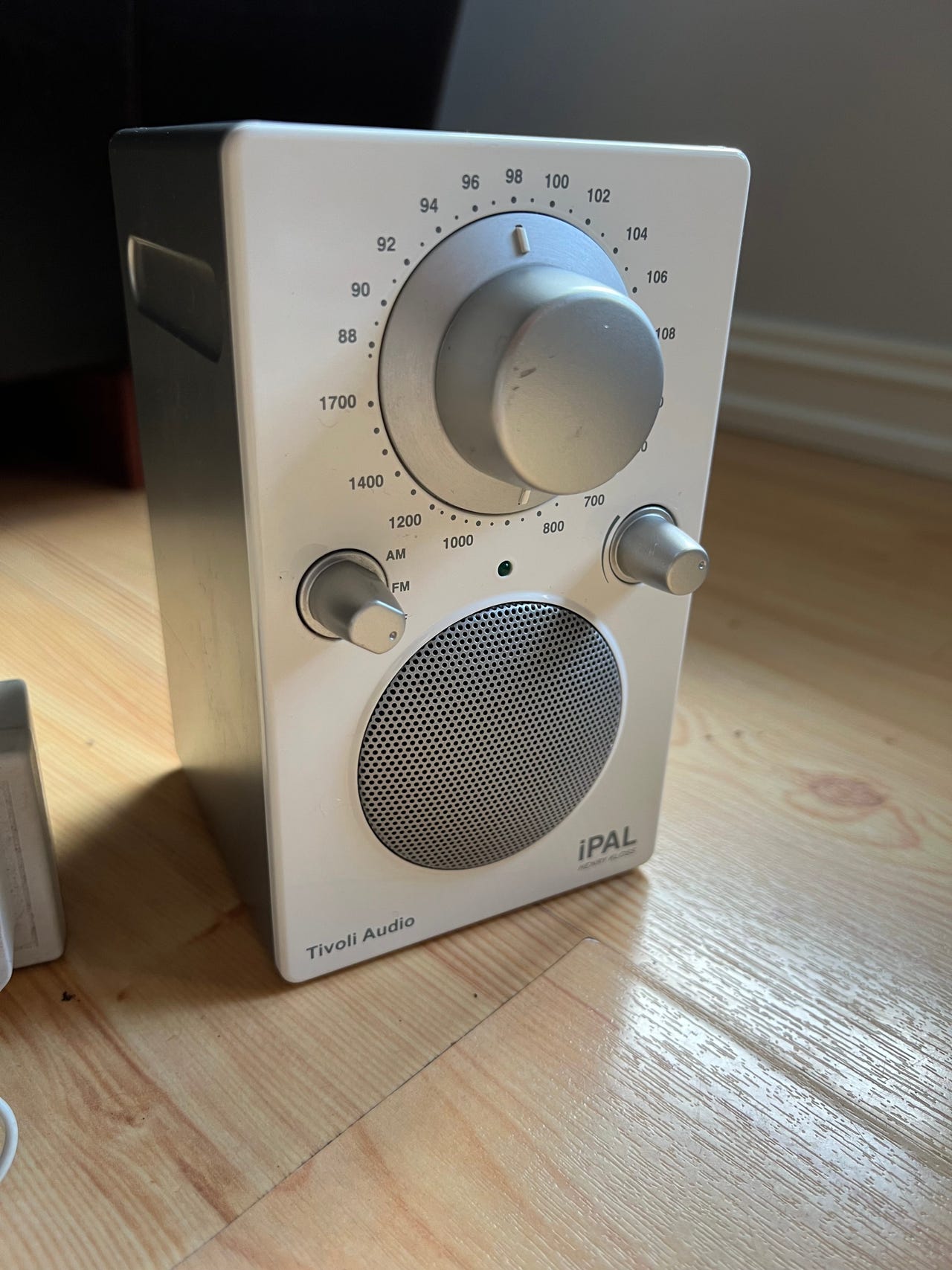 Tivoli Audio iPAL Portable Audio Laboratory AM/FM Radio, Silver/White ...