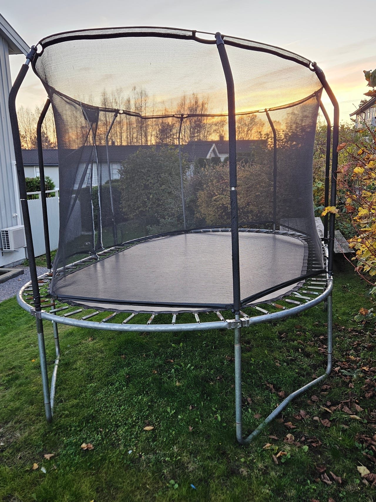 Trampoline Pro Flyer | FINN torget