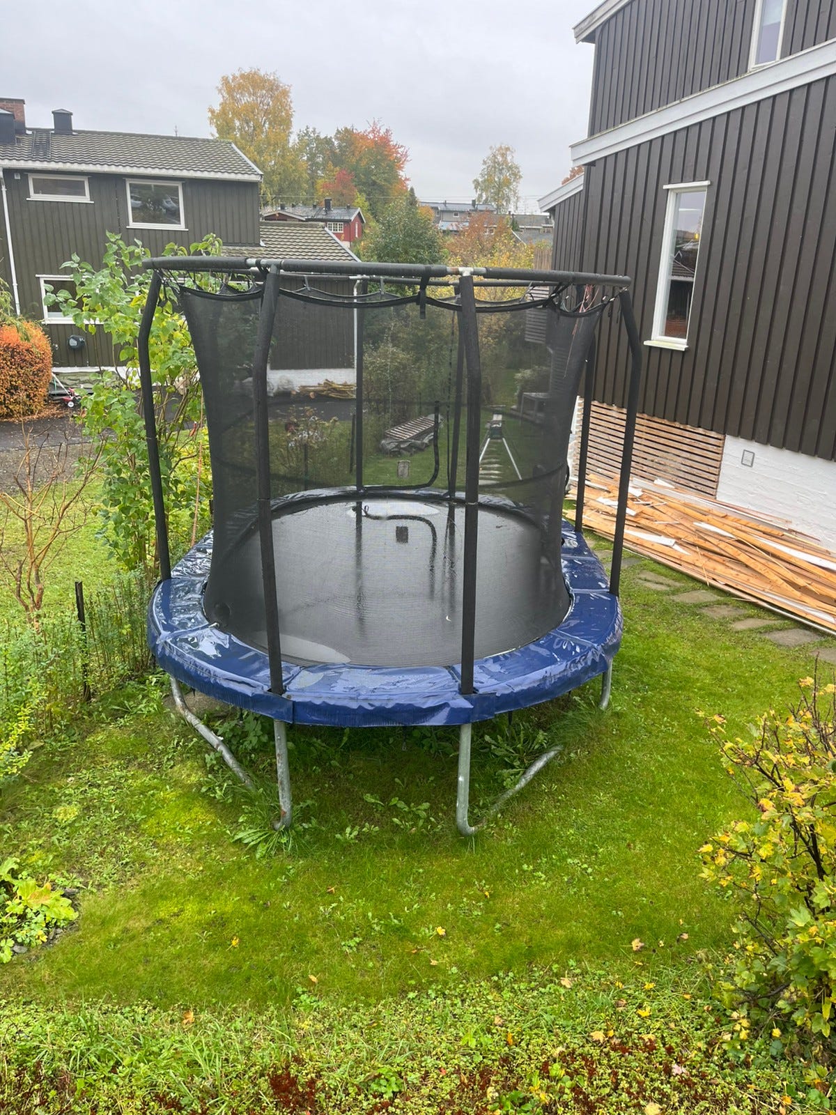 Jump King trampoline, | FINN torget