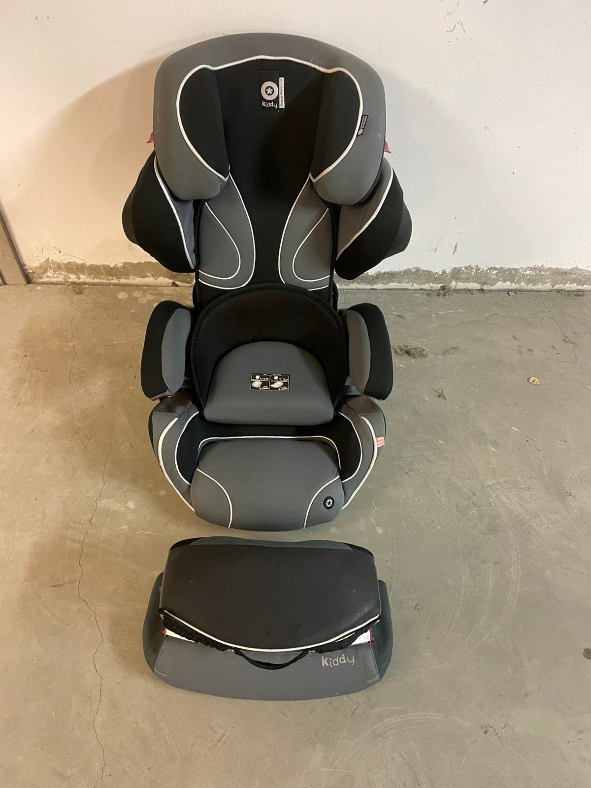 Bilstol for barn 9 -36 kg, lite brukt | FINN-torget