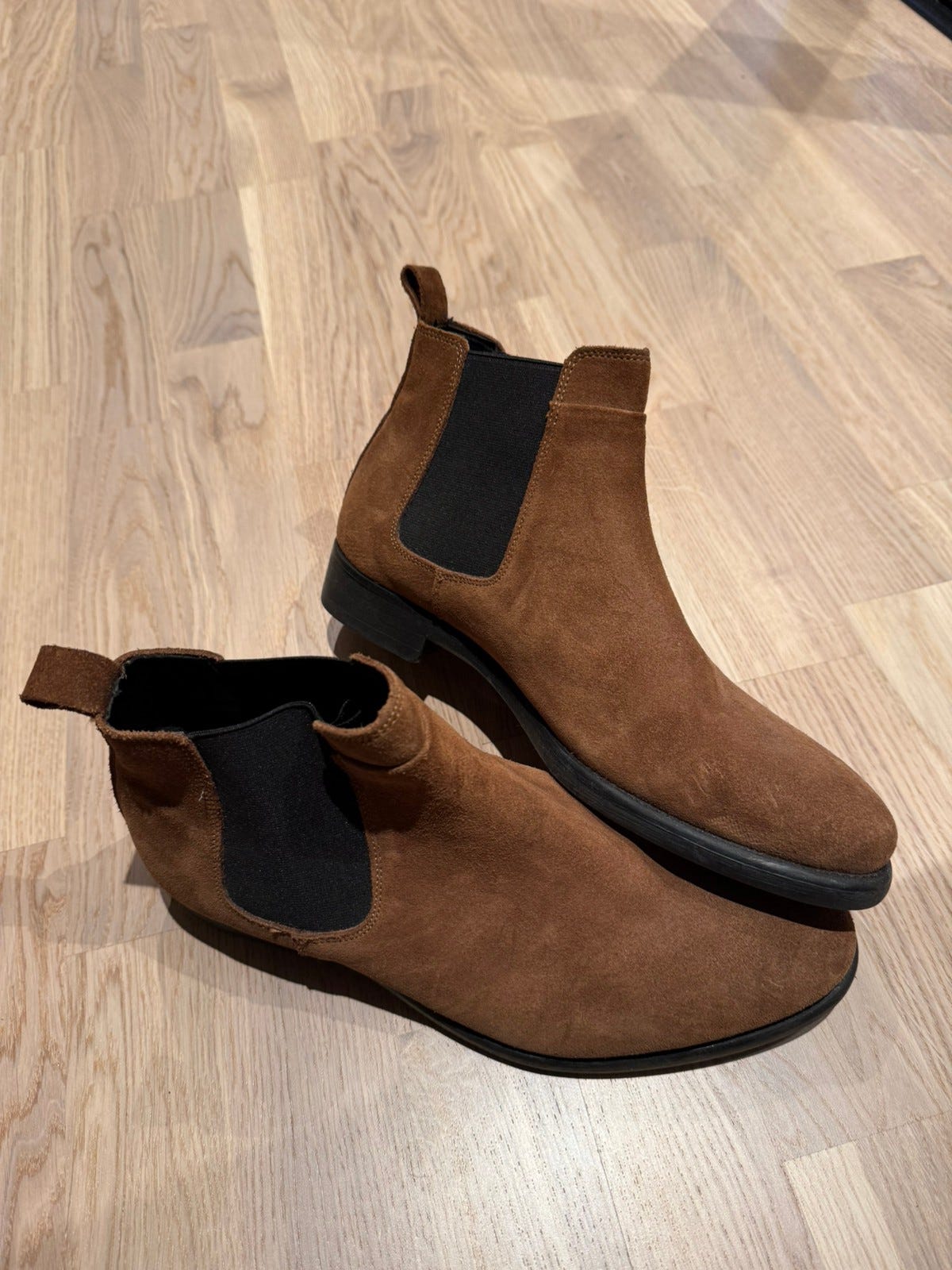 Helt nye/ubrukte Zara boots i strl 42 til herre selges! | FINN-torget