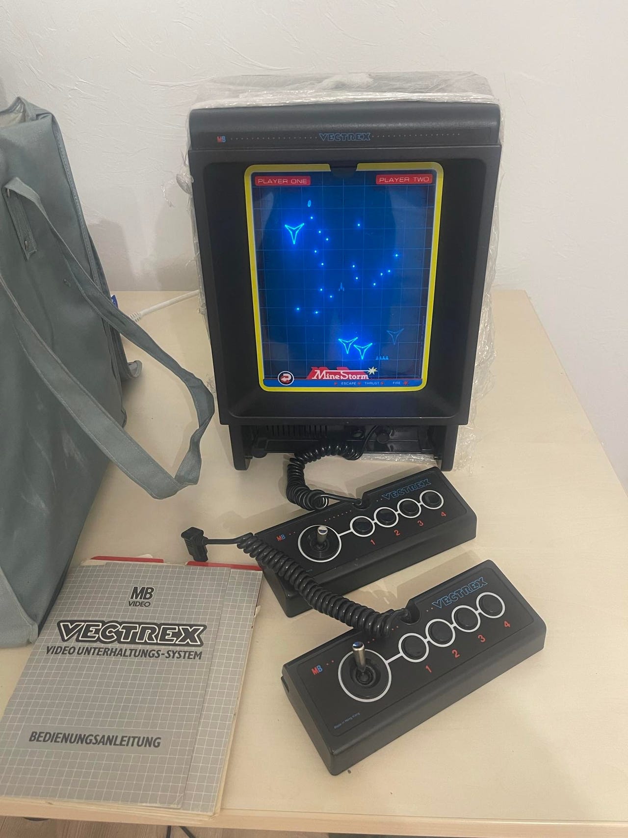 Vectrex konsoll med spill | FINN torget