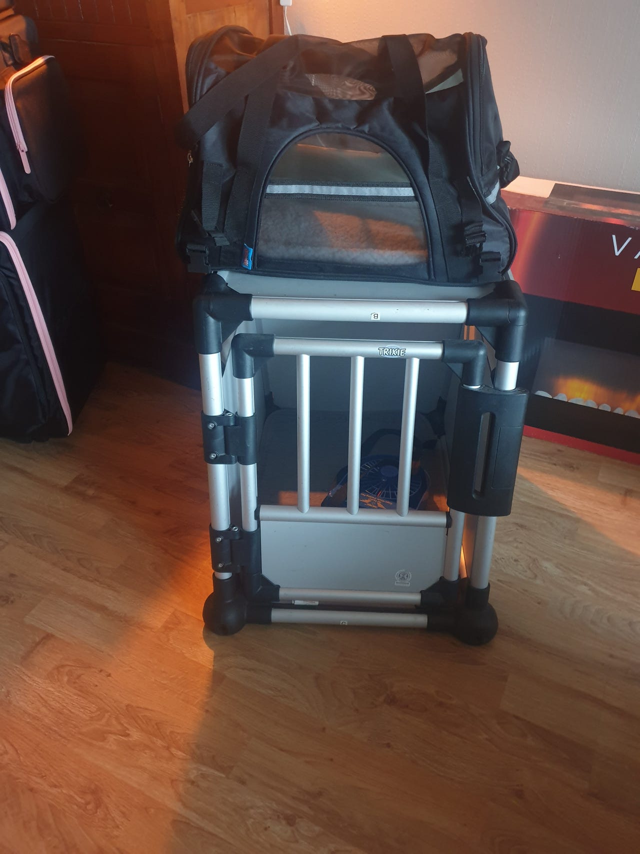 Trixie bilbur str s utvendig mål.. B. 47. L.65. H 56 | FINN-torget