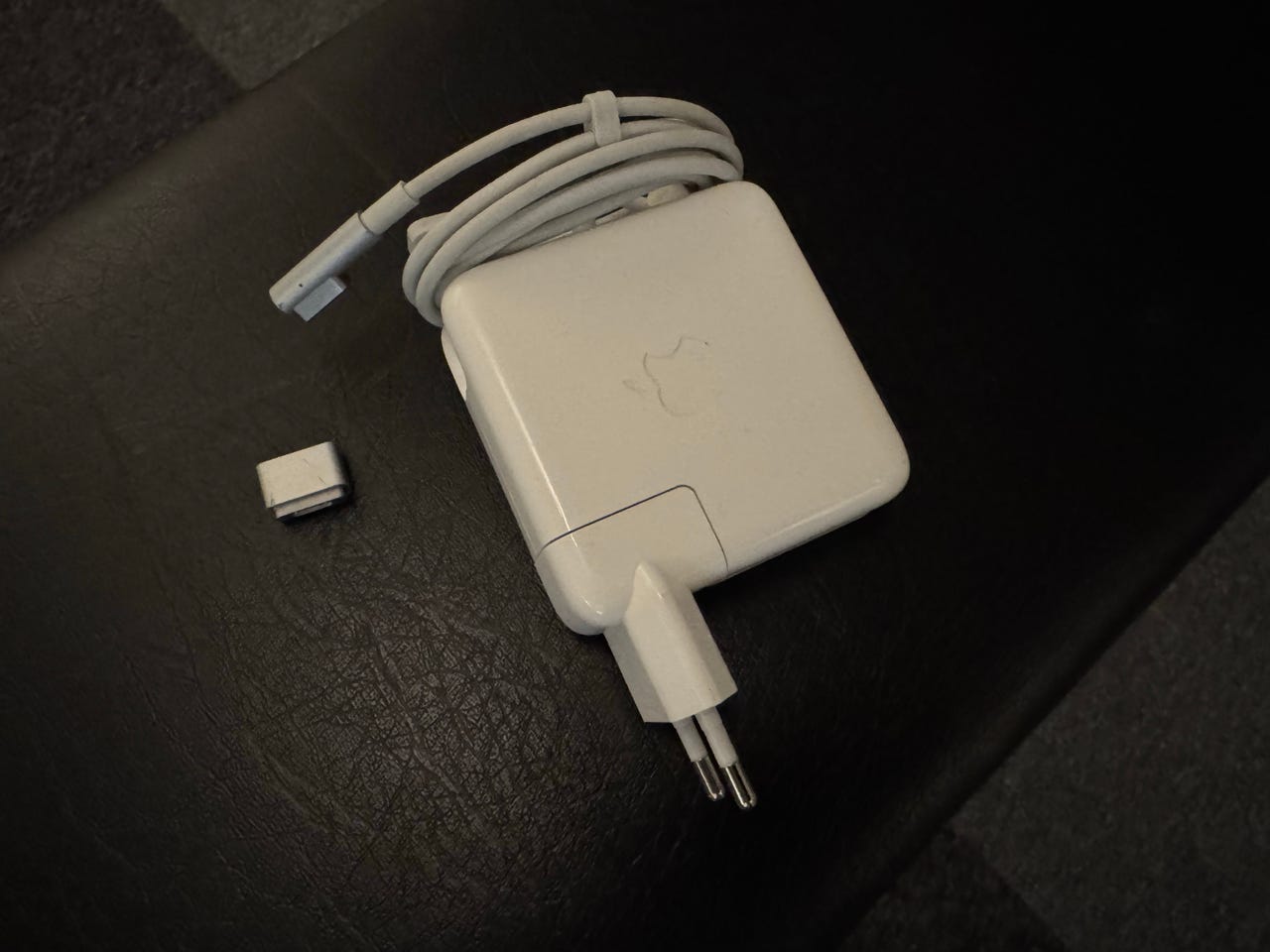 Apple MagSafe 60W lader til bærbar Mac | FINN-torget