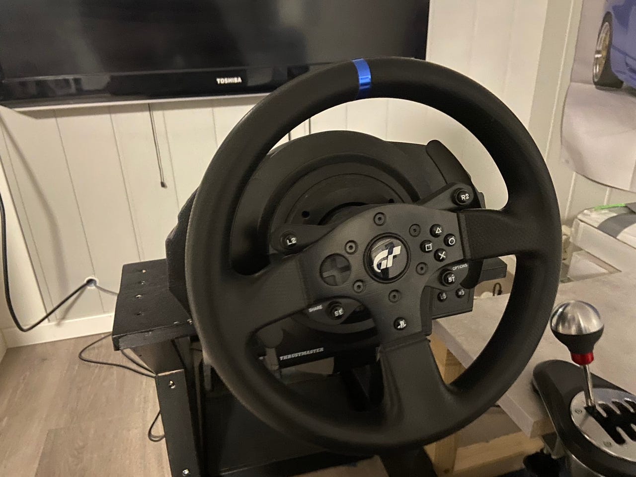 Thrustmaster t300 + th8a | FINN torget