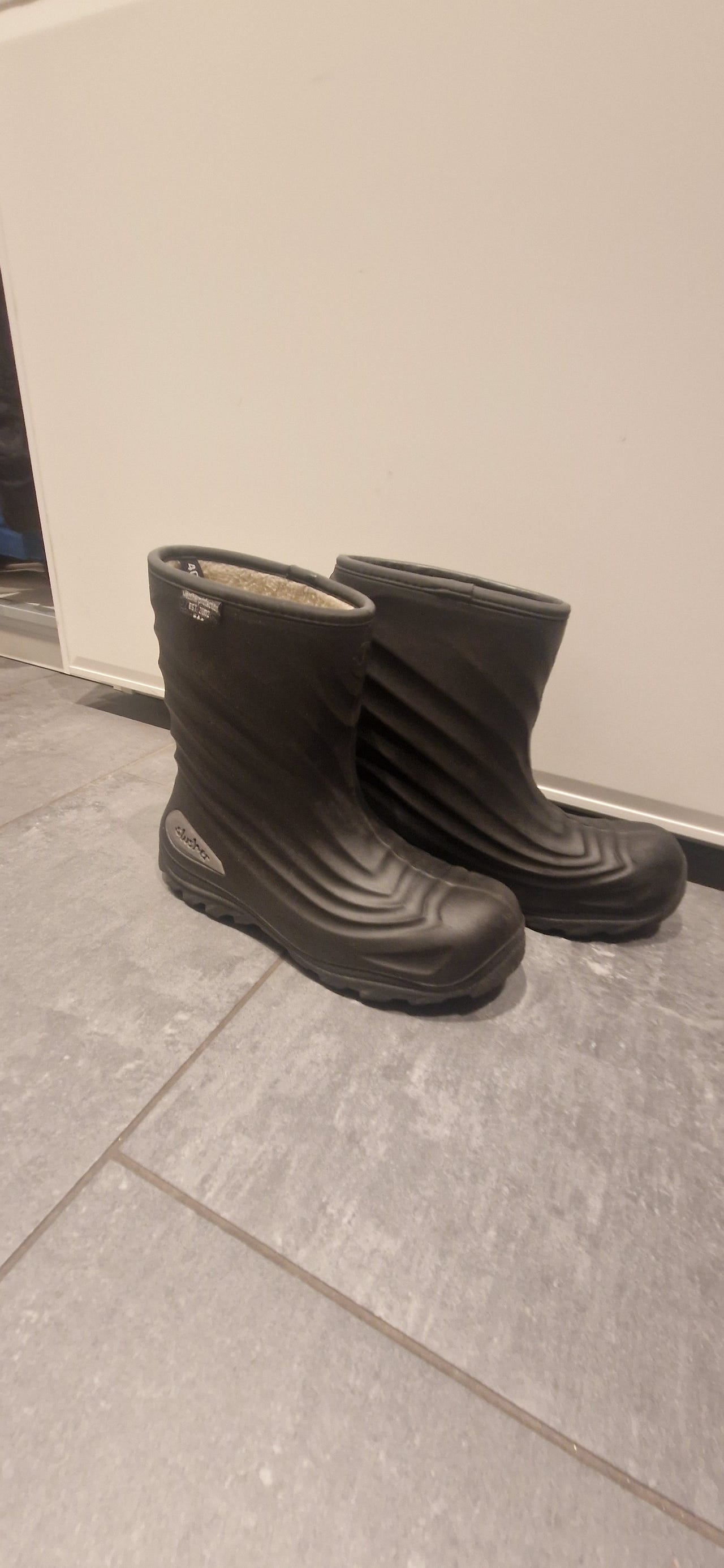 Slusher cherrox str. 40 | FINN-torget