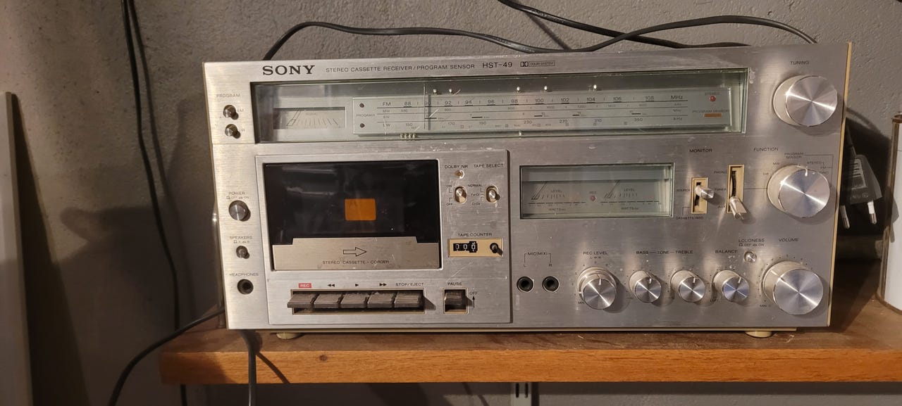 SONY HST-49 | FINN-torget