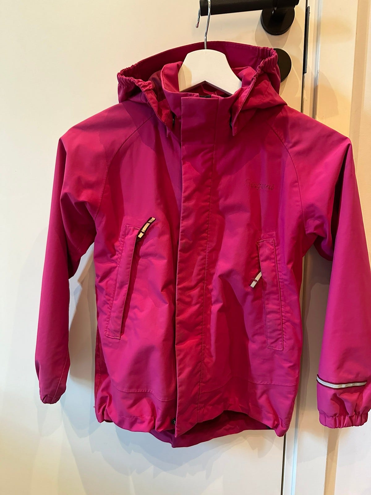 Bergans jakke 8 år | FINN torget