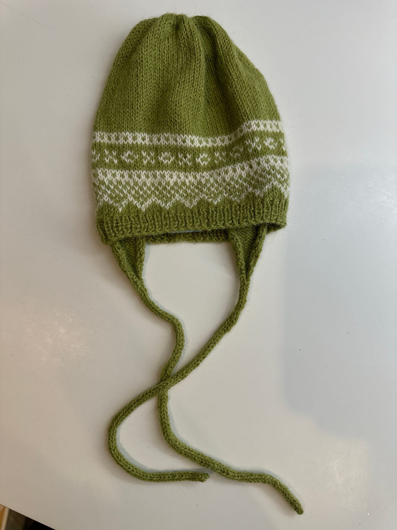 Hjemmestrikket Marius-lue i ull, ca str 74 | FINN-torget