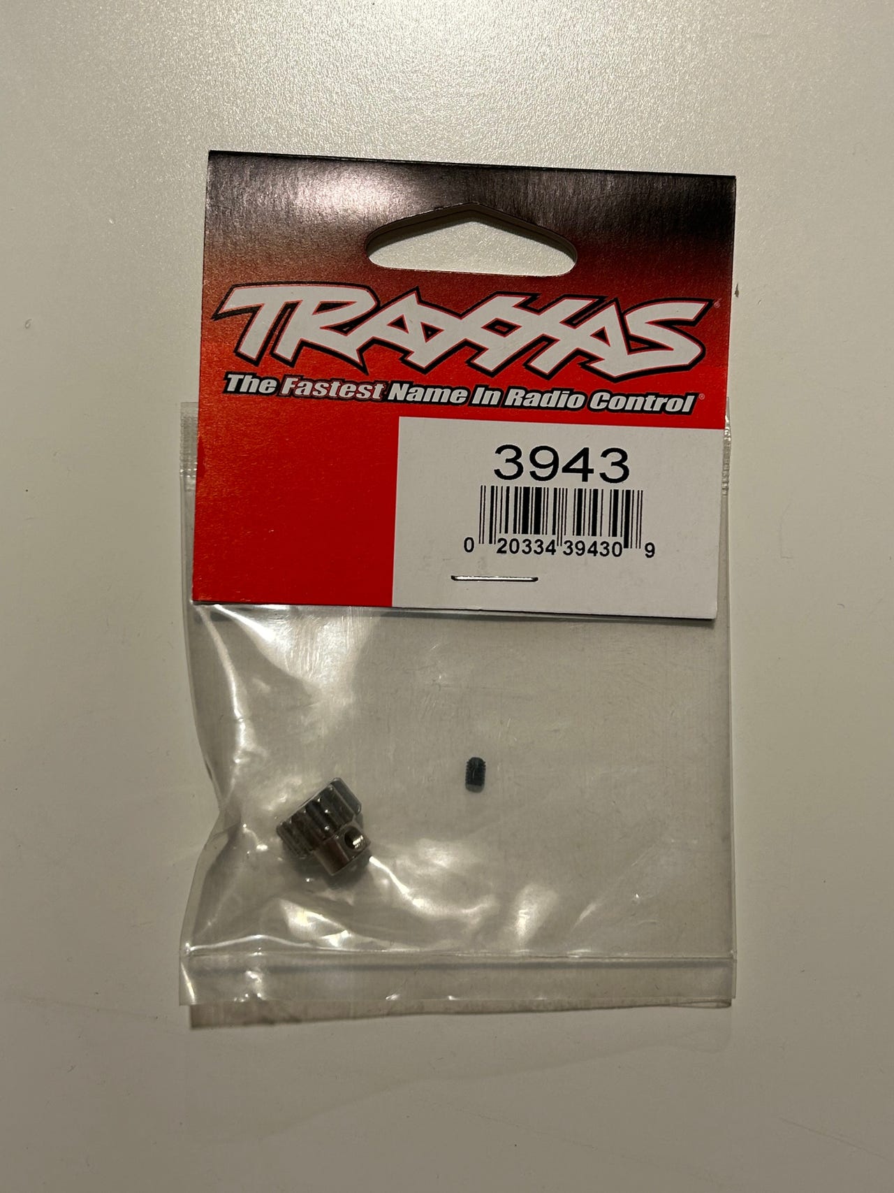 Traxxas TRX-3943 pinion | FINN torget