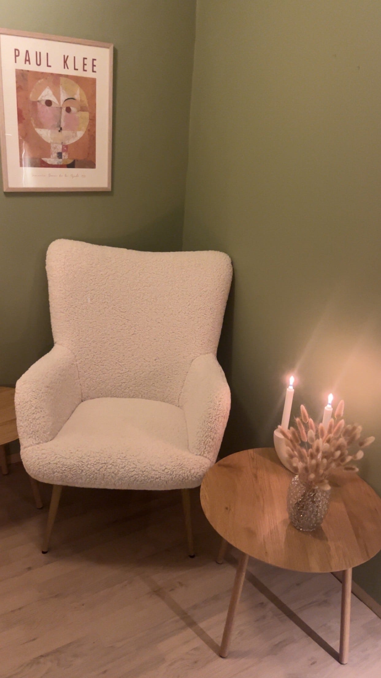 HUNDESTED Lenestol HUNDESTED offwhite teddystoff/eikefarget | FINN torget