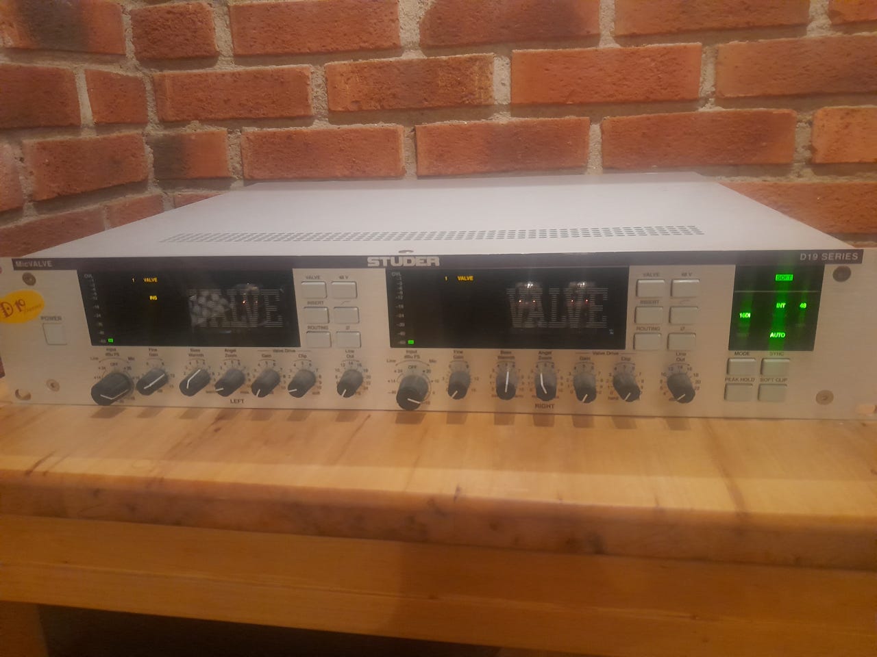 Studer D19 2 kanalers mikrofon preamp | FINN-torget