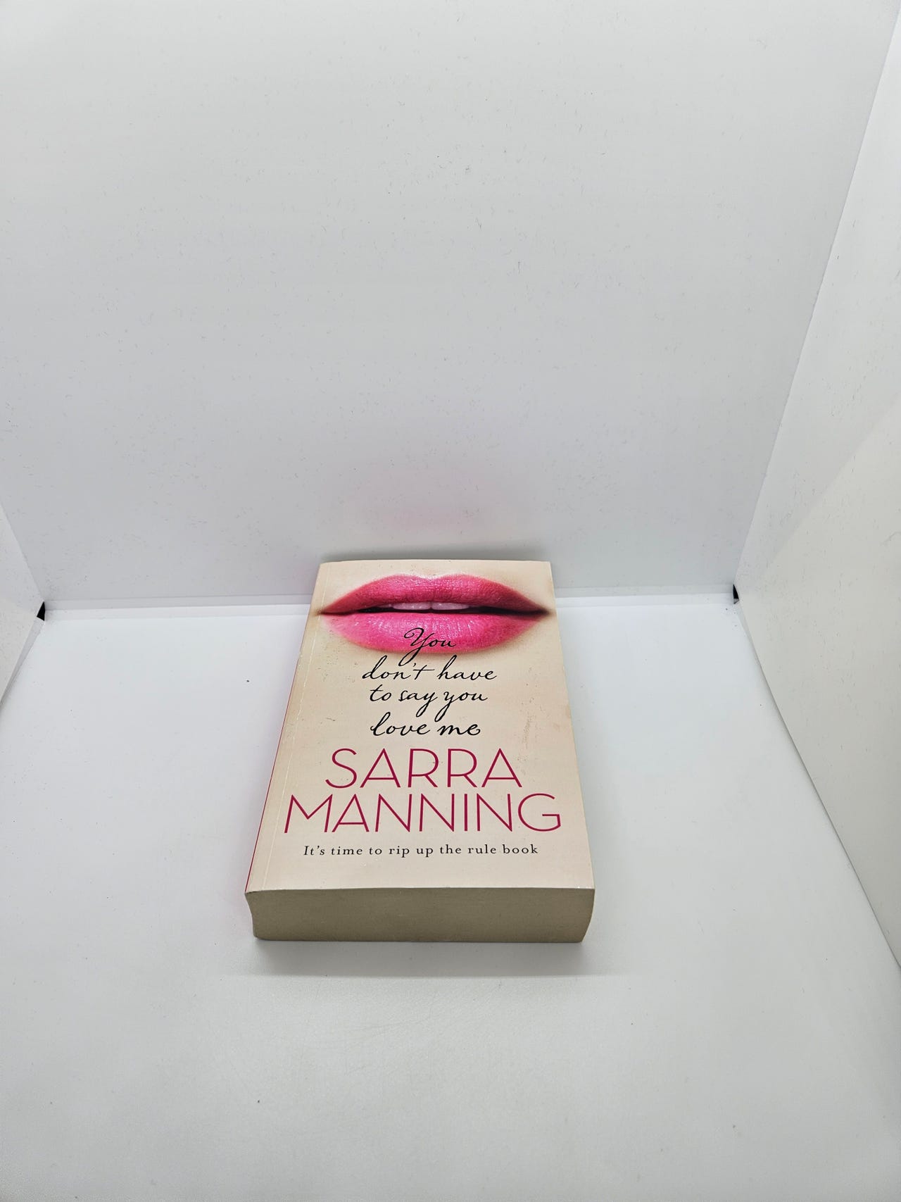 You dont have to say you love med - Sarra Manning | FINN-torget