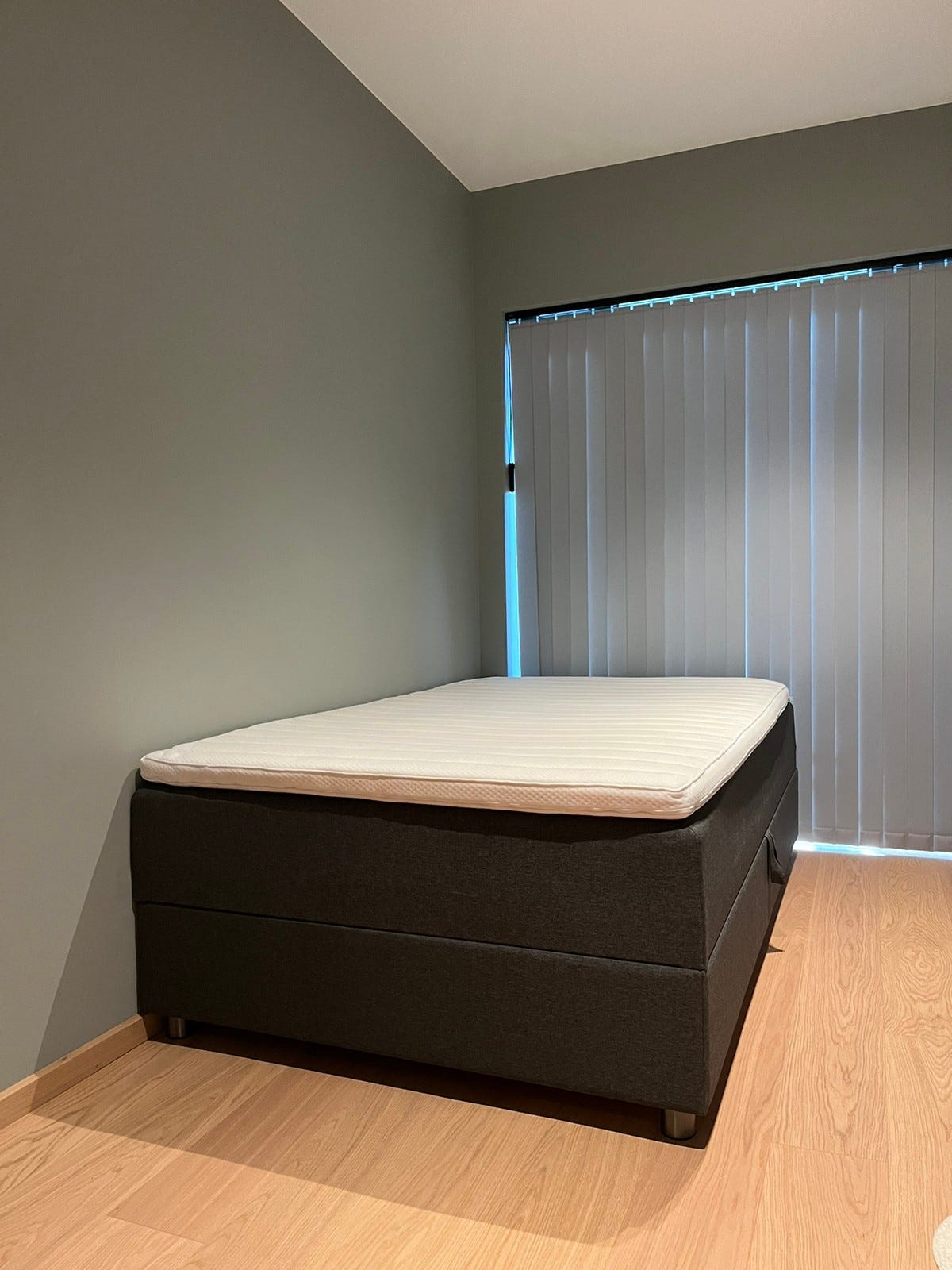 Zen Magasin 120x200 seng | FINN torget