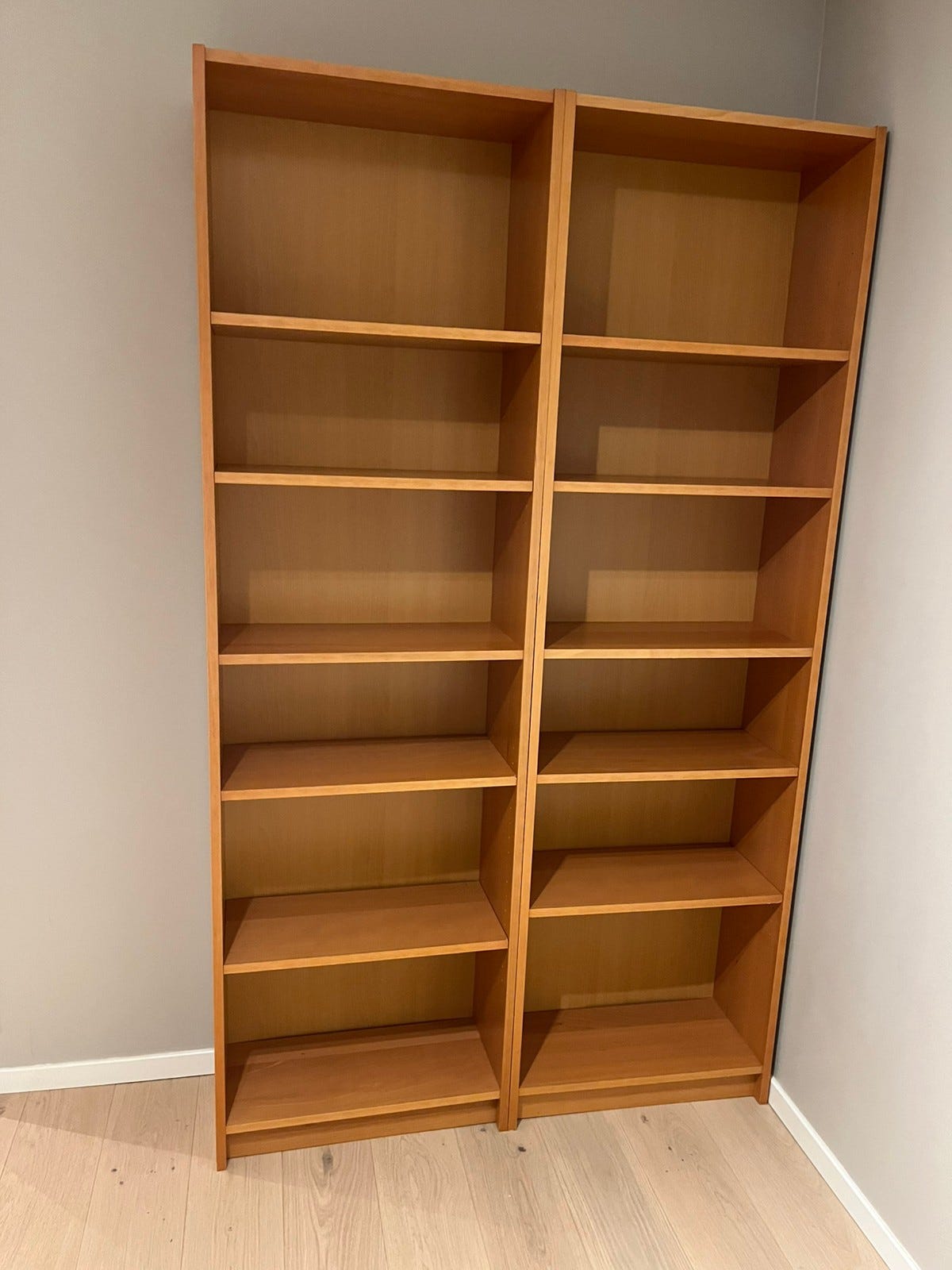 Fine Billy-hyller gis bort | FINN torget