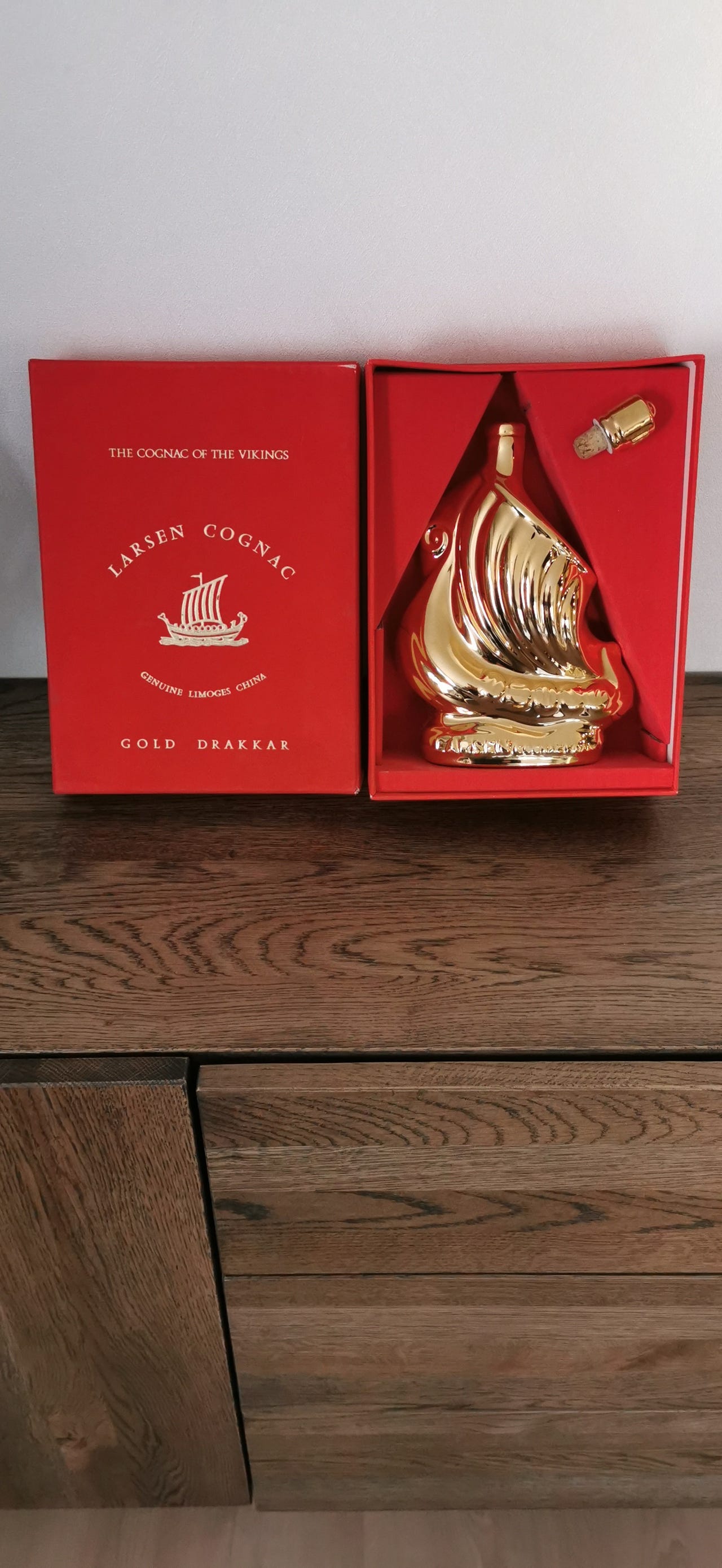 GI BUD!Gull Vikingskip Larsen Cognac | FINN torget