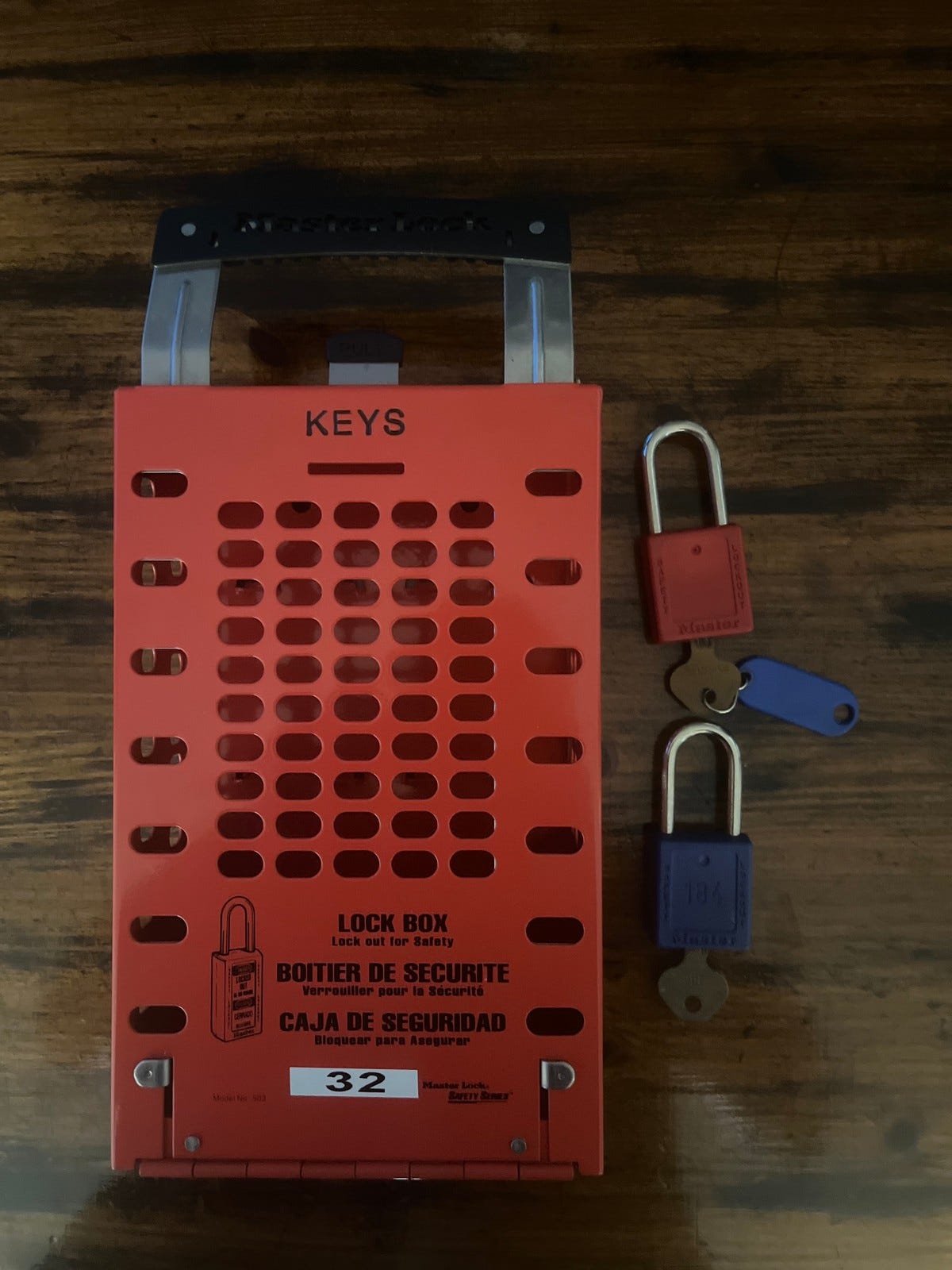 Nøkkelskap MASTERLOCK lock Box 503 med hengelås | FINN-torget