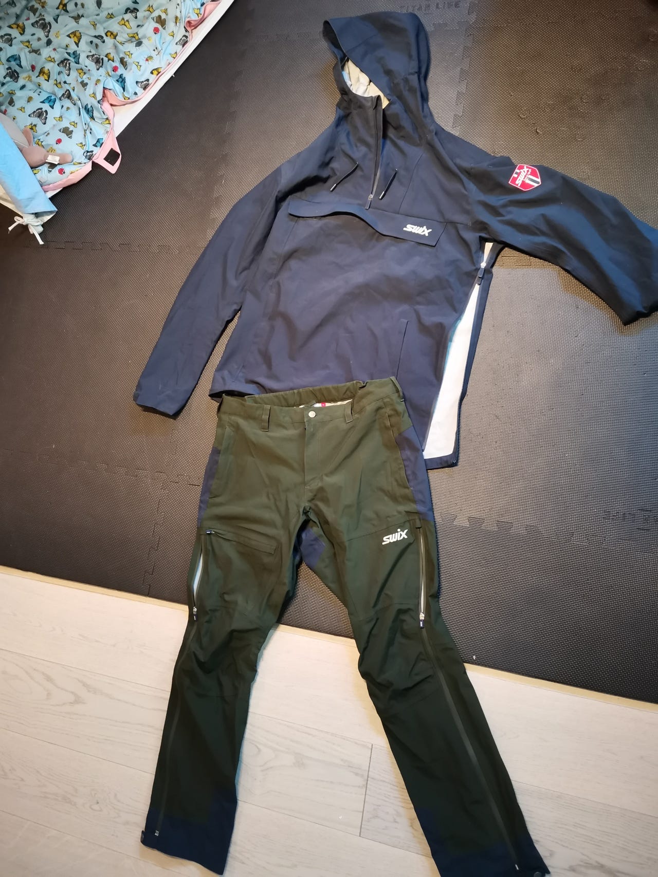 Swix Blizzard anorakk og bukse XL | FINN torget