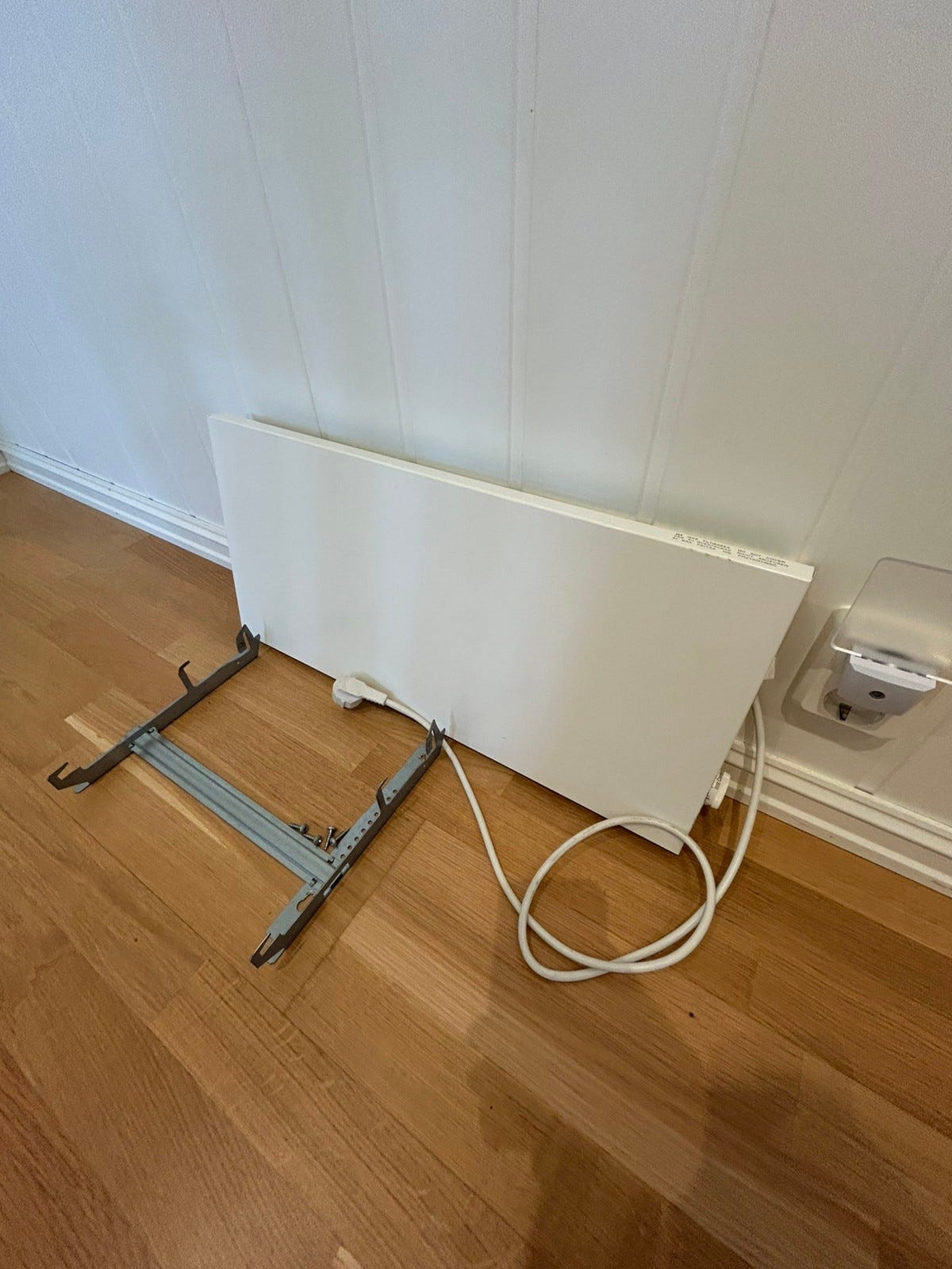 Panelovn 800W gis bort | FINN torget