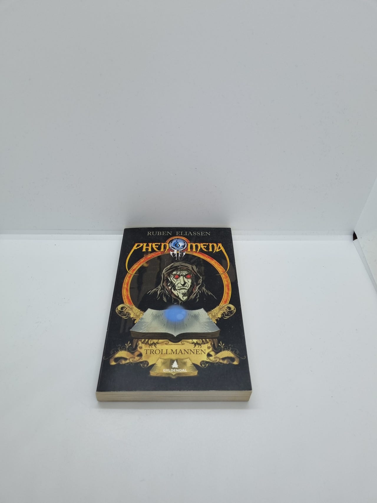 Phenomena 6, Trollmannen - Ruben Eliassen | FINN-torget