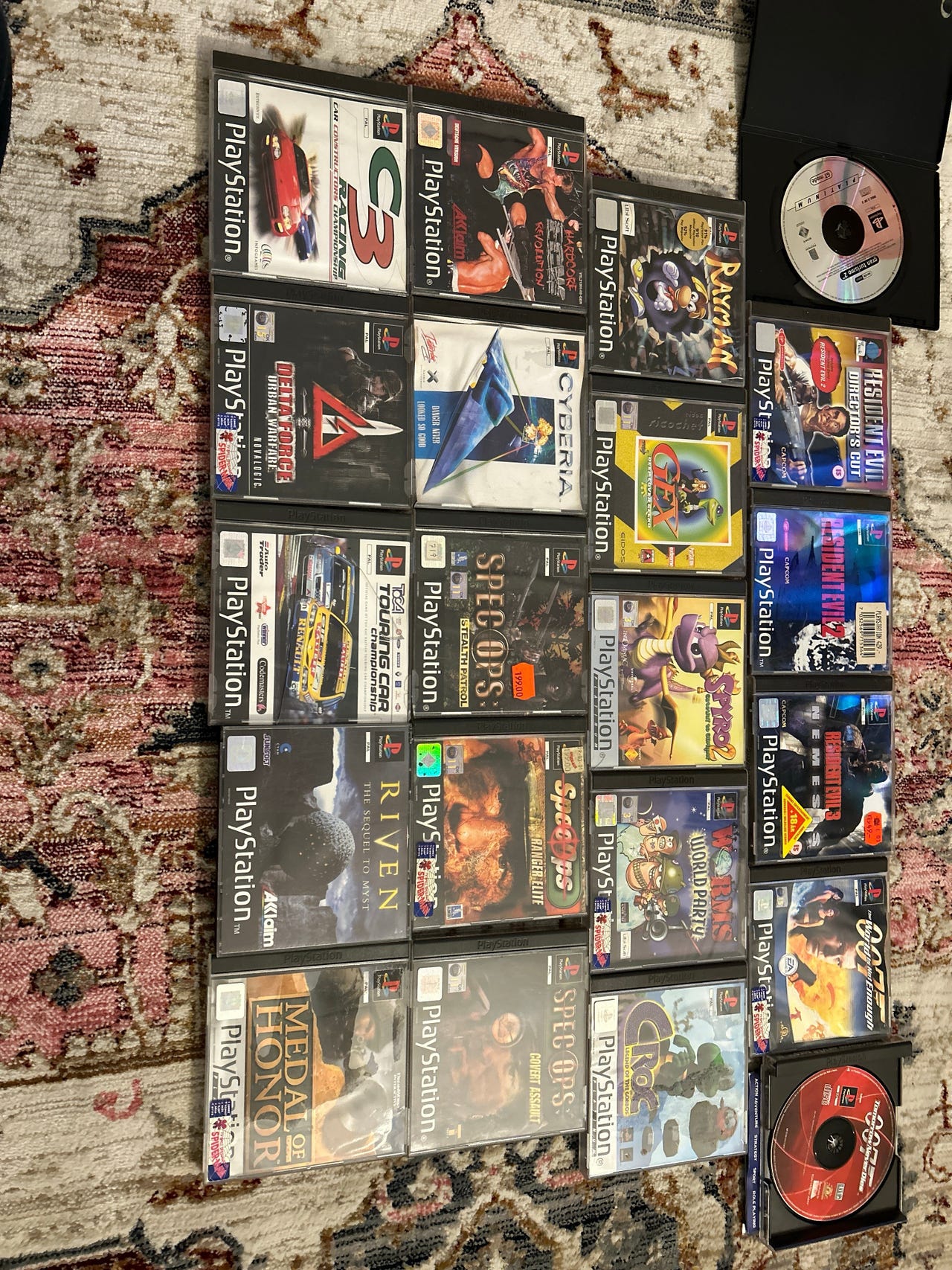 Sjeldne PlayStation/PS1 spill | FINN torget