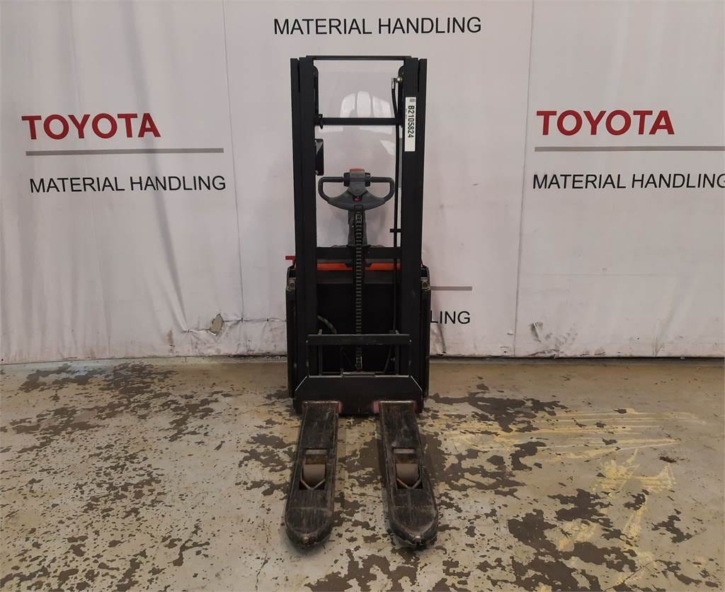 Til salgs: Toyota SWE120 - 2019 - Truck - Løftekapasitet 1200 kg ...